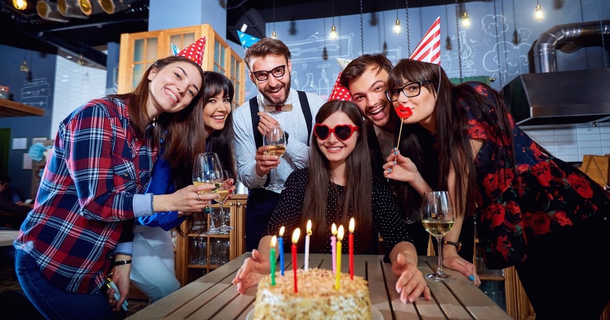 150+ Unique Happy Birthday Wishes for a Favorite Person